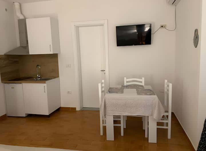 Villa Eloeros - Vlorë