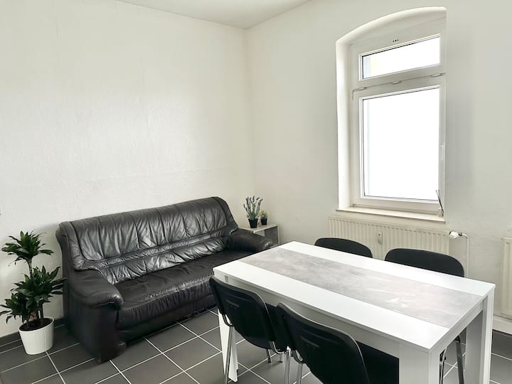 Apartment Mit 3 Schlafzimmer - Bitterfeld-Wolfen