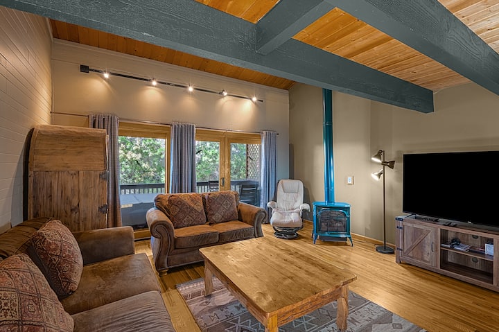 Alpine Adventure Lodge - Steamboat Springs, CO