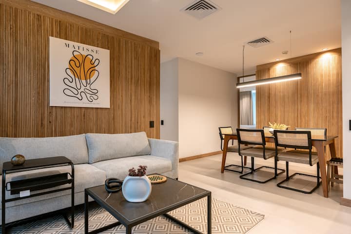 3br Penthouse With Jacuzzi & A/c In El Poblado - Medellín