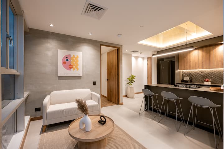 Unique 548sqft. Apt With Jacuzzi & A/c ~El Poblado - Medellín