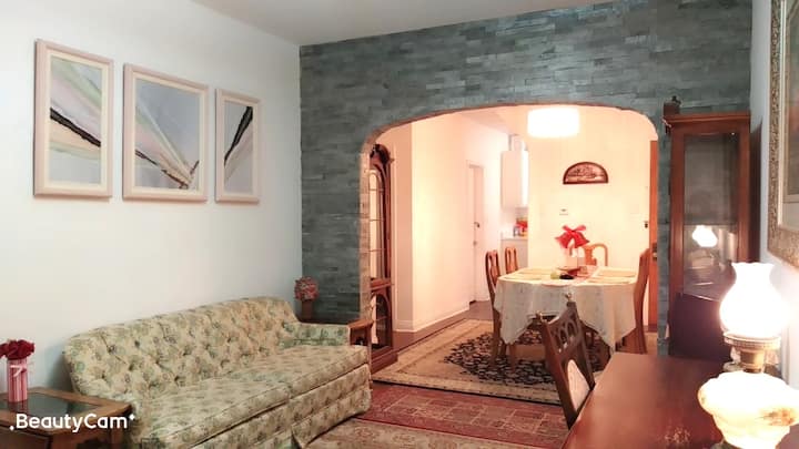 2b0ih1 J-m Spacious Rooms Near Downtown Chicago - Chicago, IL