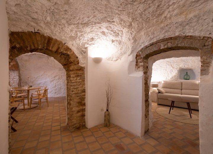 Carmen Del Azahar Cueva - Granada