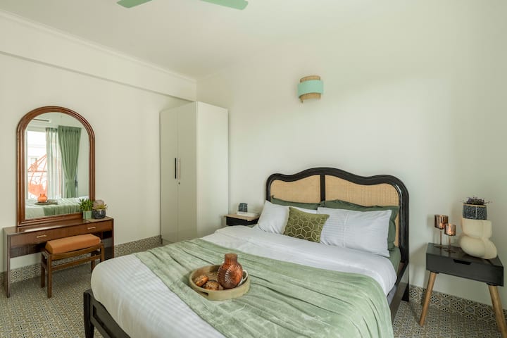 Gram Worthy 1bhk In Calangute | Pool + Views - Goa