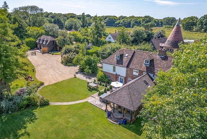 The Dog House Estate & Vineyard - Kent