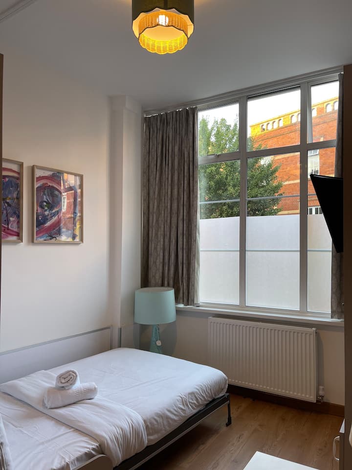 Bright Ground Floor Double Studio, Kentish Town - Bloomsbury