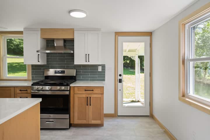 Cozy Home In Downtown Bethel - Bethel, CT