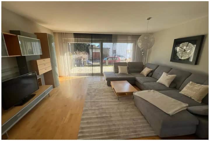 Großzügiges 2-zimmer Apartment Eg - Traun