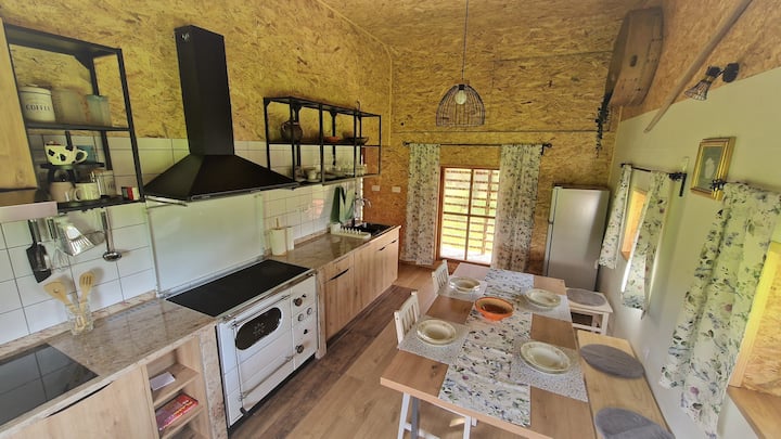 Ahker - Šibenik, Slovenia