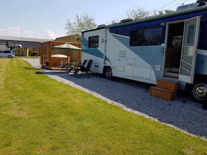 Vintage 1980 American Rv Camper -