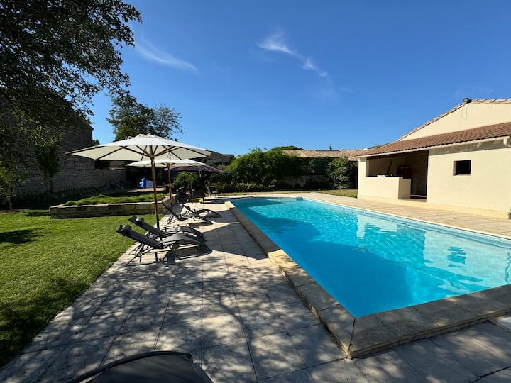 "Les Foudres De Famille" - Lunel