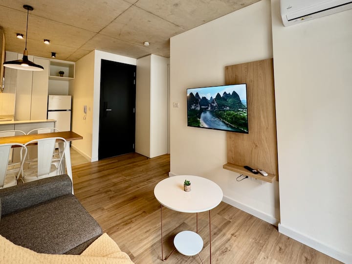 Moderno Apartamento Céntrico, Cerca De La Rambla - Montevideo