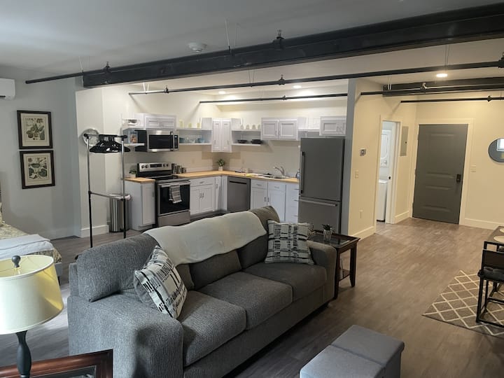 Studio In Downtown Watertown! - Watertown, NY