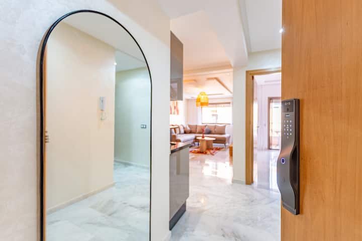 Charm Apt Guéliz-l’hivernage Surplombant La Ville - Marrakesh