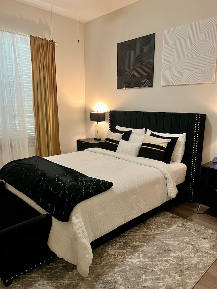 New! Luxury Midtown Escape - Independence Heights - Houston
