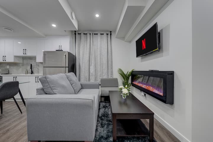 Luxury 2br+2ba Bsmnt•private Entrance•pet-friendly - St. Albert