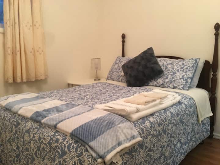 2 Bedroom House Renovated - Winnipeg