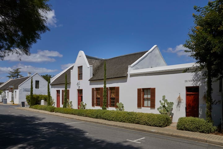 Jonkmankshof @30 Bath - Suite 2 - Montagu