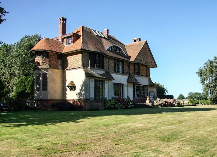 Spacious Art Deco House - Saint-Valery-en-Caux