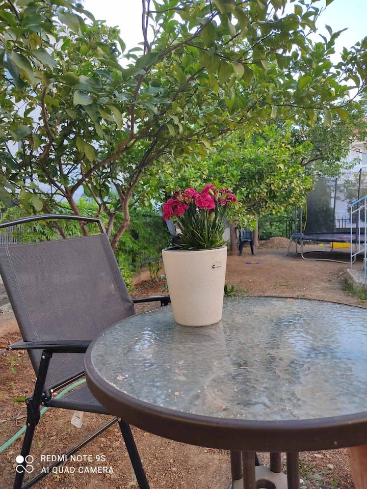 A Convenient Place With A Garden And A Vibe! - Аргос