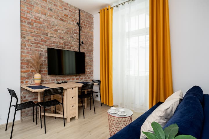 Modern 1br Suite | Old Town | A/c & Elevator - Cracovia