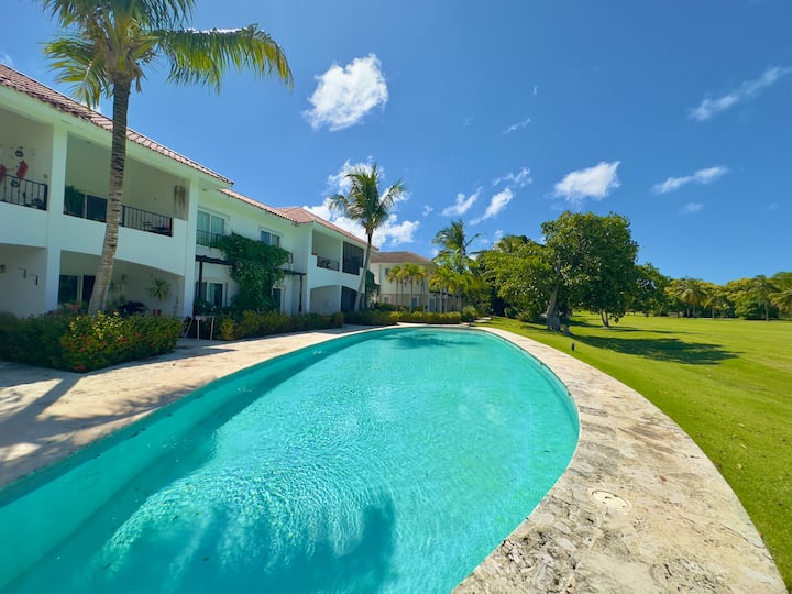 Golfside Stay With Clubhouse, And Near The Beach - Punta Cana
