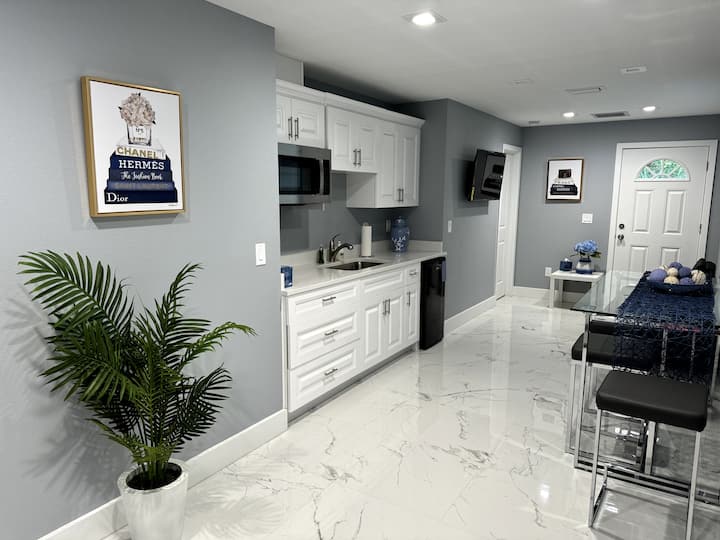 New Built 2br/2ba In Tampa Ideal Location - リバービュー, FL