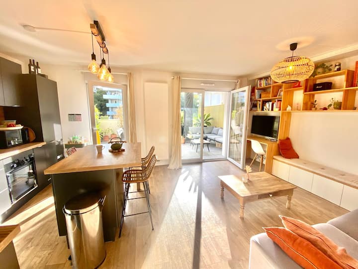 Joli T2 Avec Grande Terrasse - Bayona