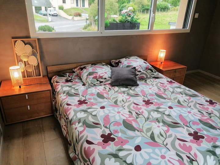 Chambre 1/3 : Fleurie Terrasse - Vitré