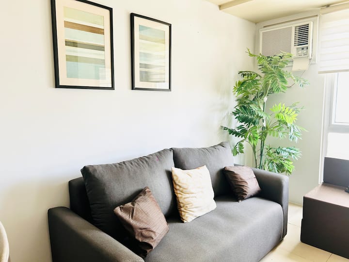 1 Br Corner Flat In It Park Cebu - Cebu