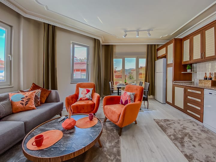 New Modern Decorated Spacious Home Heart Of City - Alanya