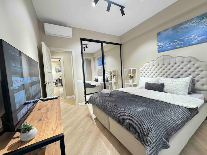 Modern 3 Bedroom Apartment With Balcony - Moldova