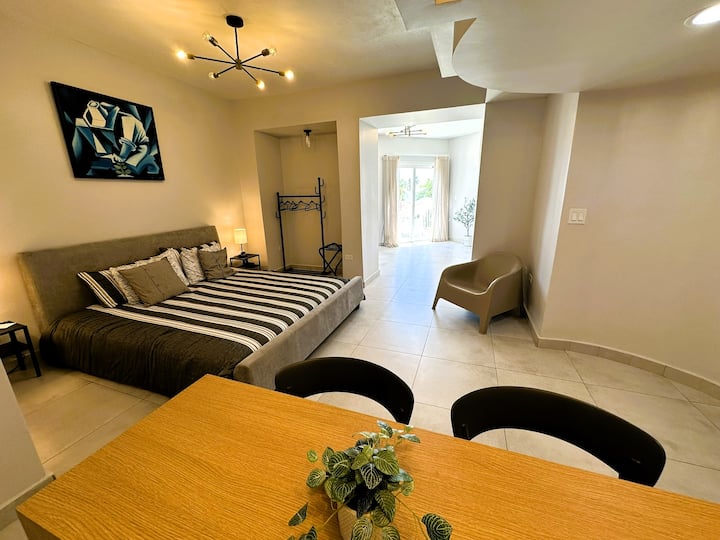 Calm Tropical Oceanfront Minimalist Condo Hideout - Humacao