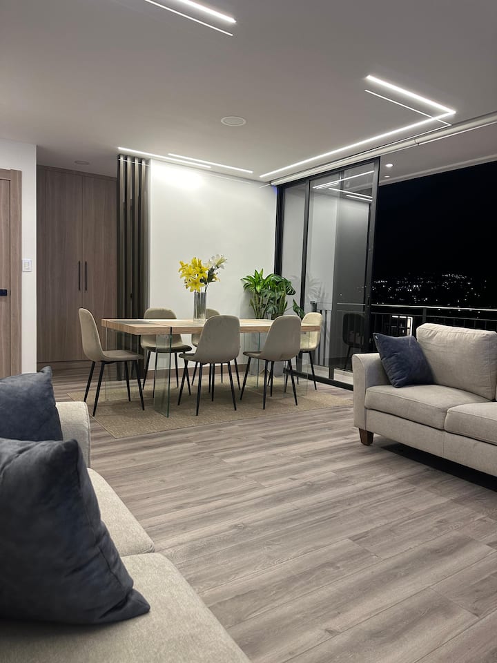 Nuevo Elegante Departamento Loja - Loja