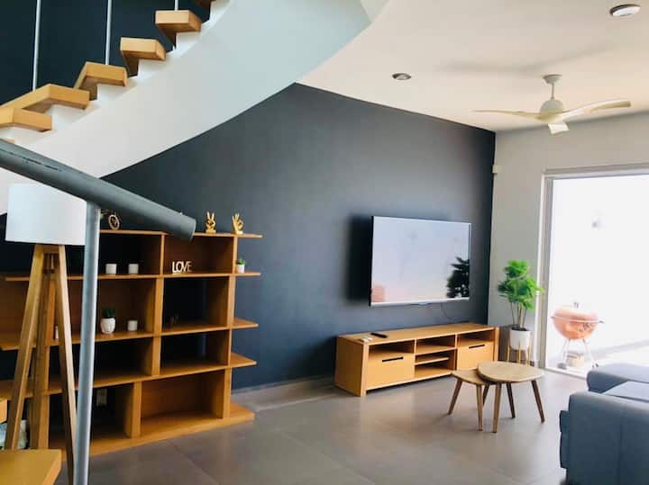 Casa Moderna Con Alberca - Colima