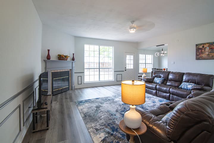 Cozy Arlington Villa - Arlington, TX
