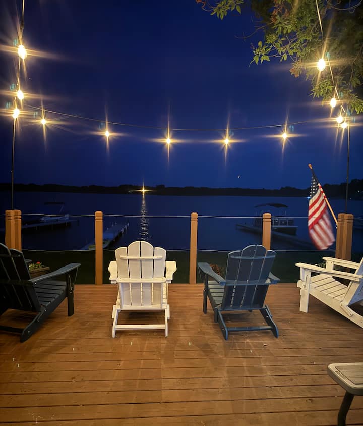 Cozy Cabin On The Lake - Jackson, MI