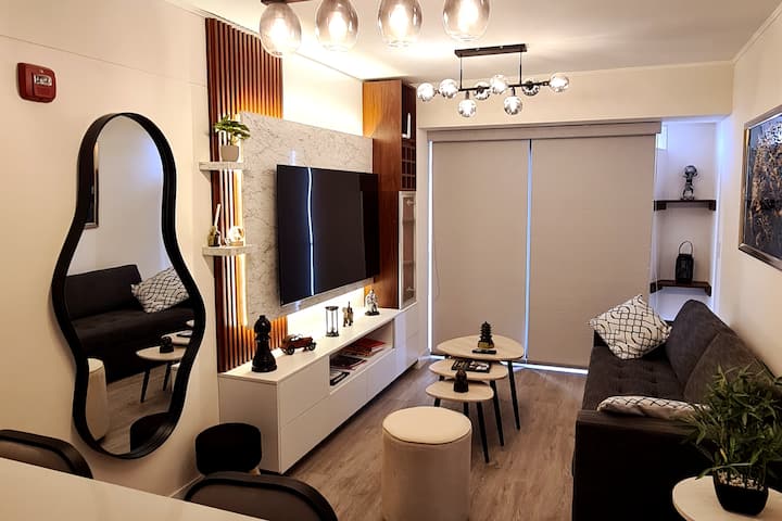 Apartamento De Lujo Con Vista Al Mar | Piscina Gym - Lima