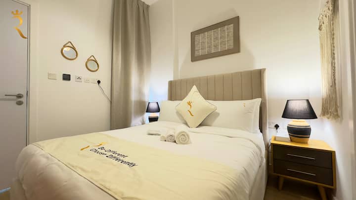 Stylish Urban 2br In Masdar City: Perfect Stay - Abu Dhabi