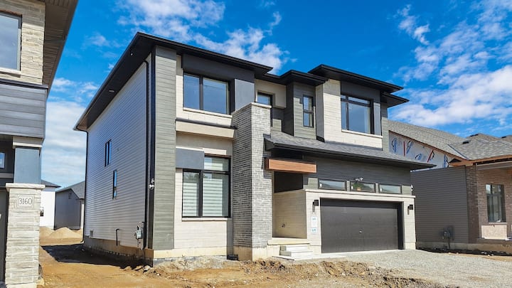 Modern Severn Home - Orillia