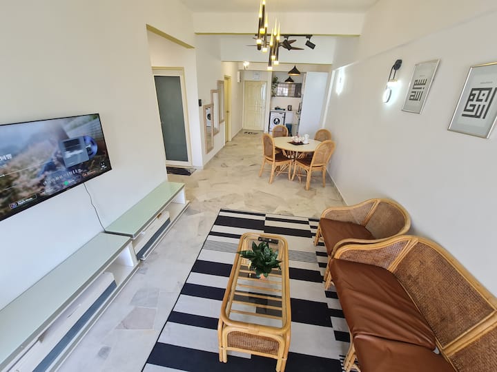 8-13pax, Ocean Duplex Penthouse, Pool, Water Sport - Port Dickson