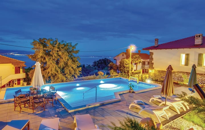 Villa With Pool,view. Near Beach - Opatija