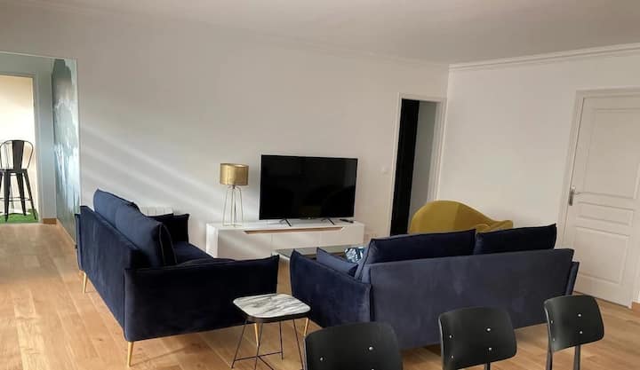Magnifique Appartement De 105 M2, Centre-ville 
8p - Paimpol
