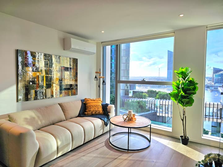 Roomy & Cosy Retreat @ Docklands. Gym/pool/jacuzzi - Melbourne