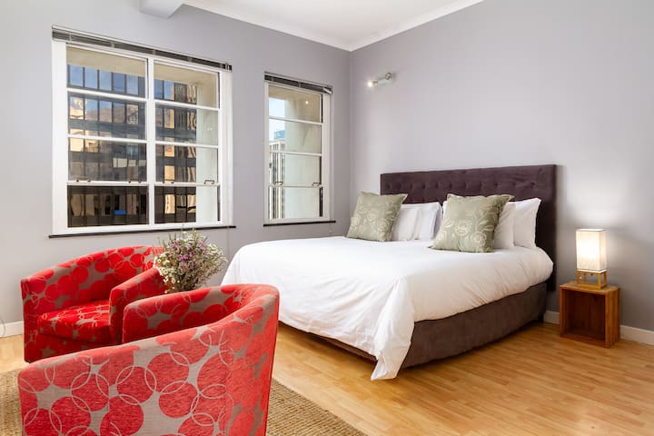 Cozy Lock-up-and-go Studio - Cape Town