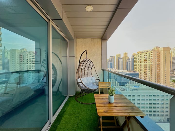 35% Off In Top View Studio W/ Balcony In Marina - Dubai