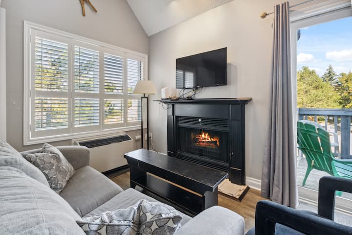 North Creek Condo For 6 With Mountain Views - The Blue Mountains