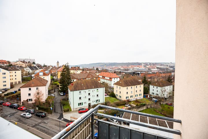 Penthouse Wohnung Mit Balkon - Würzburg