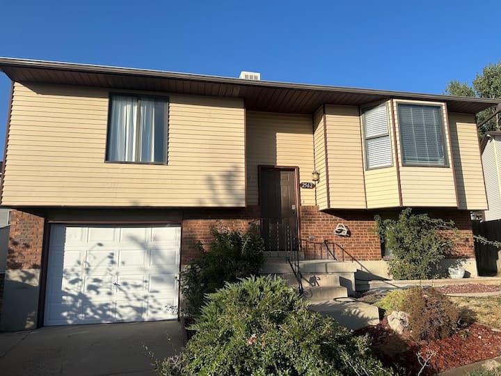 New House! - SeaQuest Utah, Layton