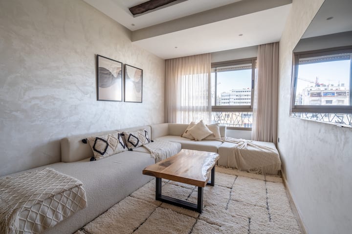 Central & Cosy 2br 2 Baths & Balcony, Clear View - Casablanca